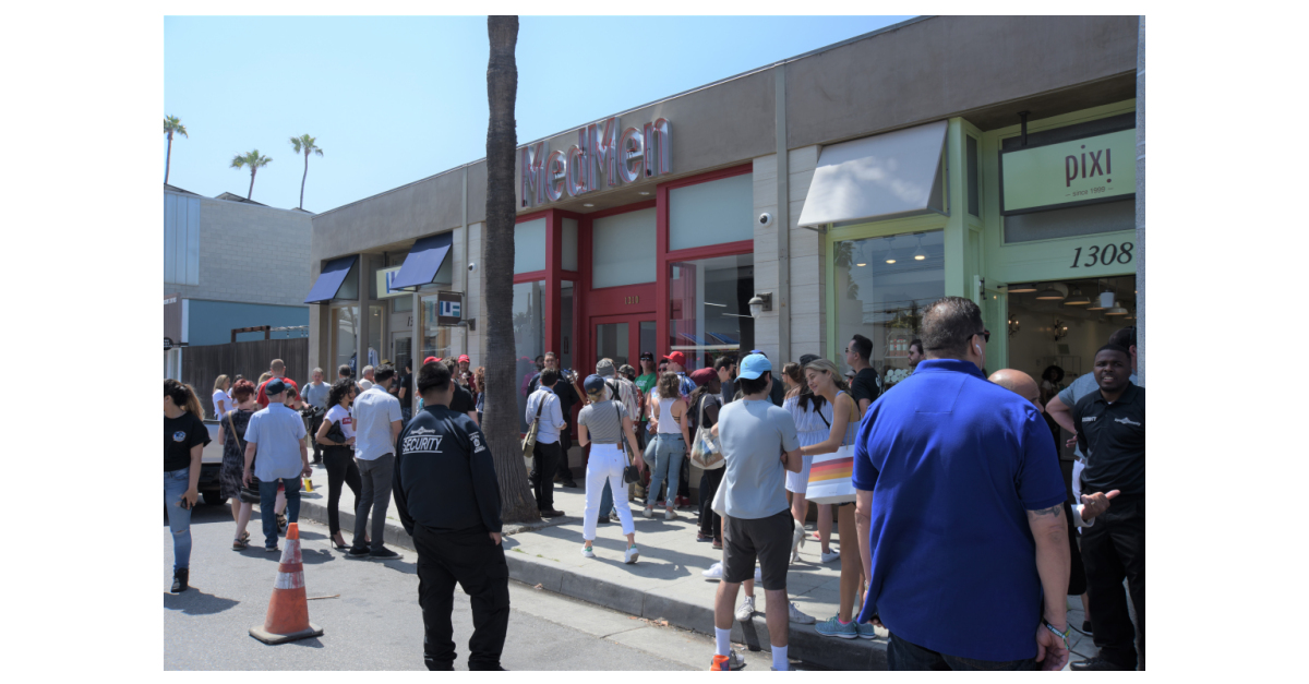 MedMen Opens Marijuana Store on ‘The Coolest Block in America ...