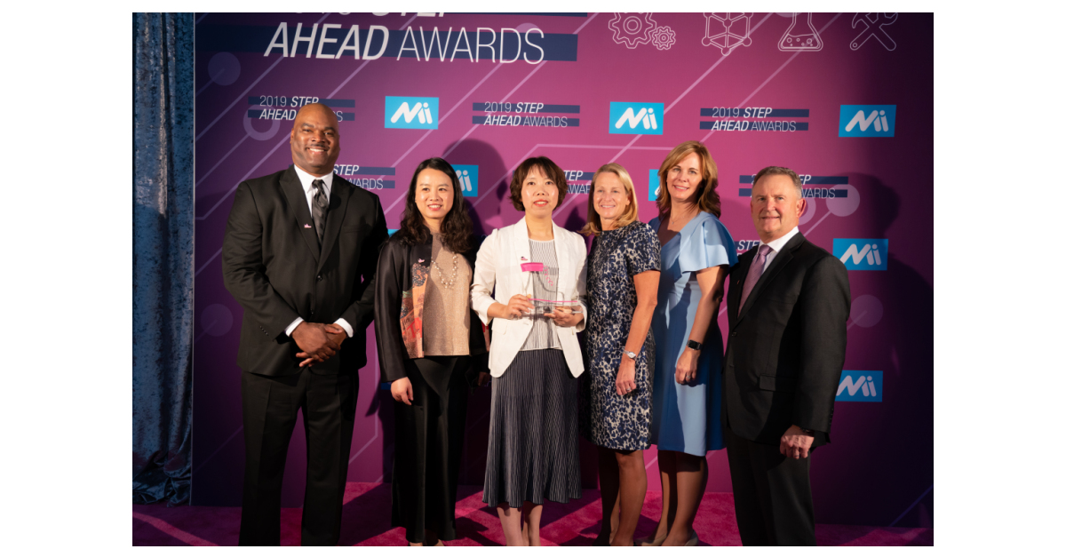 Jane Song, Gerenta de Producción de AGCO, recibió el premio STEP Ahead ...