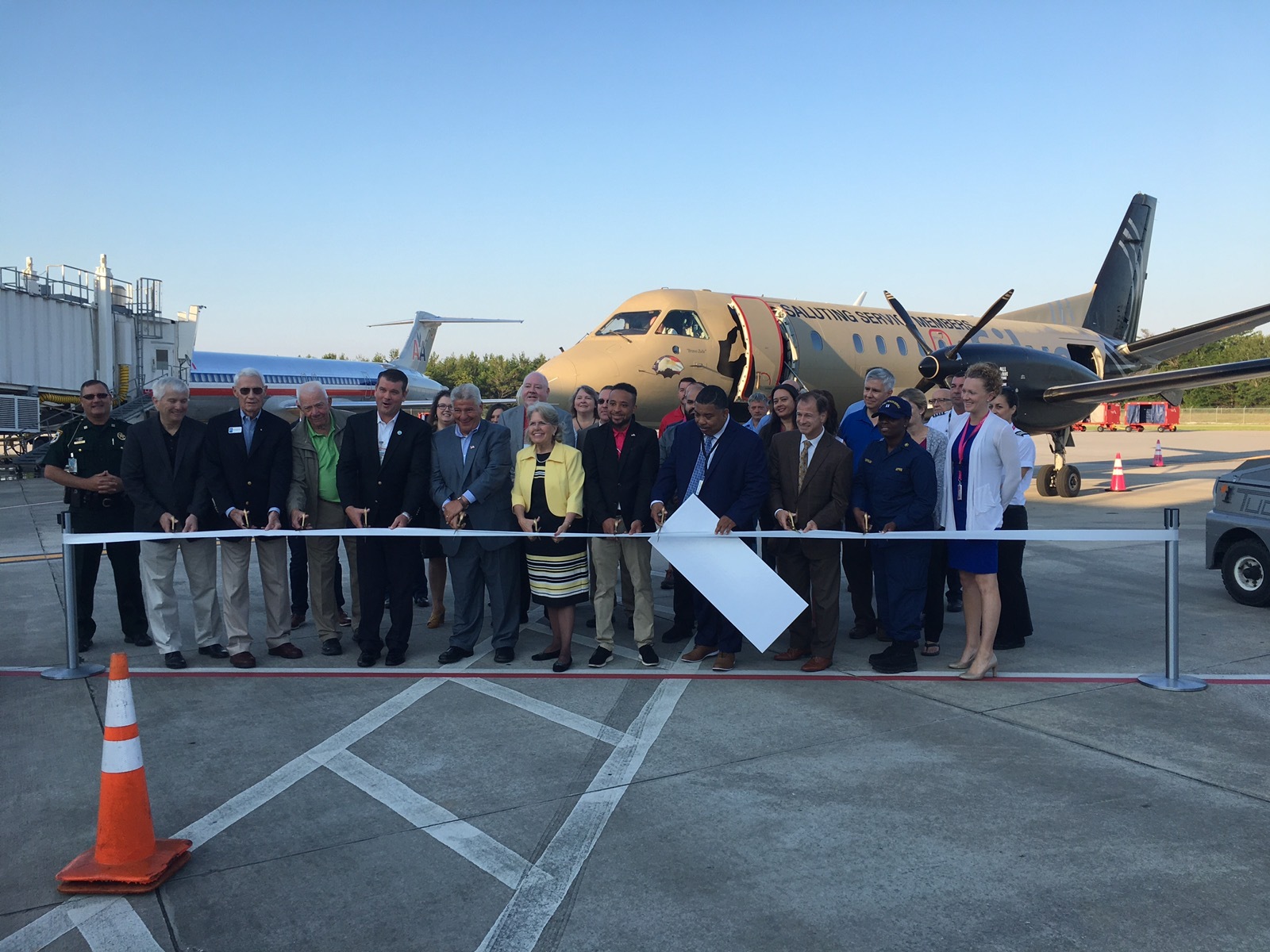 Silver Airways’ “Bravo Zulu” Military-Themed Aircraft Launches First ...