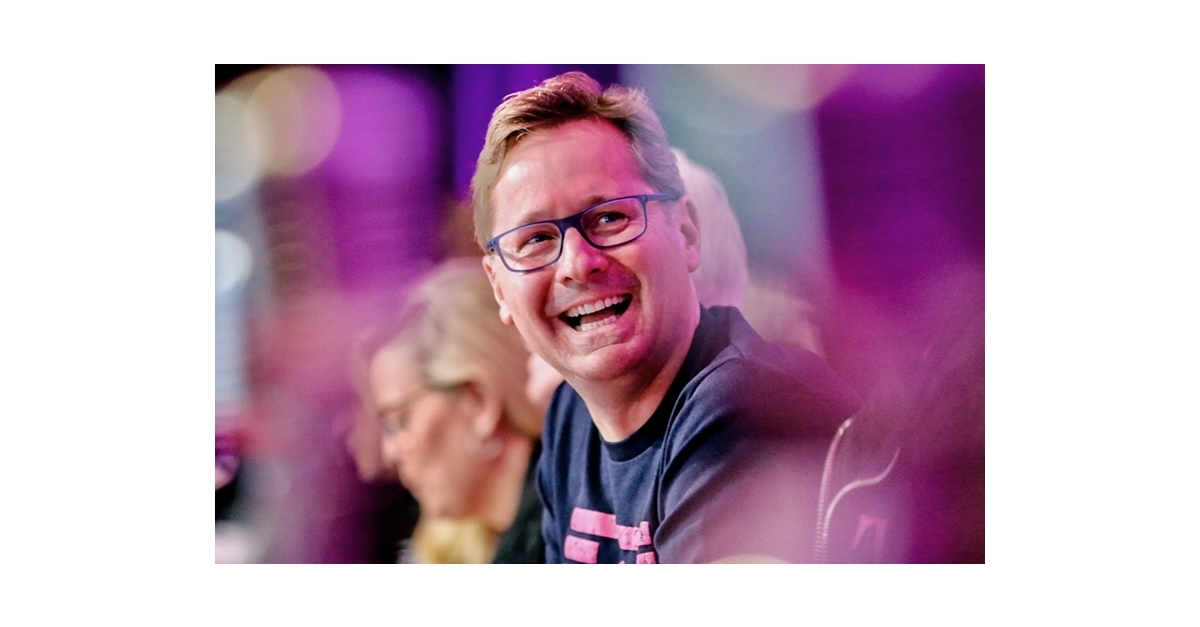 T-Mobile CEO Mike Sievert’s Commencement Speech for 2020 Virtual ...