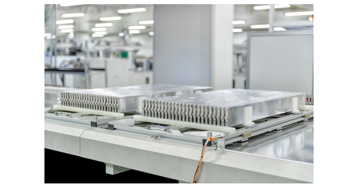 Um Vislumbre da Fábrica da Bateria Blade da BYD em Chongqing | Business ...