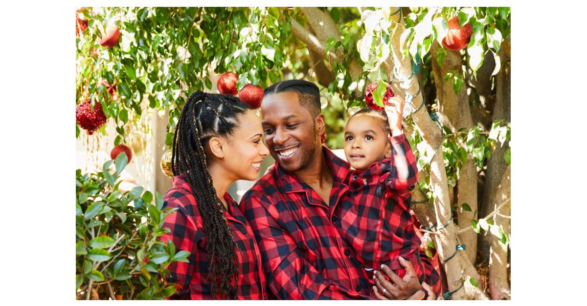 Carter’s Sparks Holiday Cheer With a Countdown to the Holidays ...