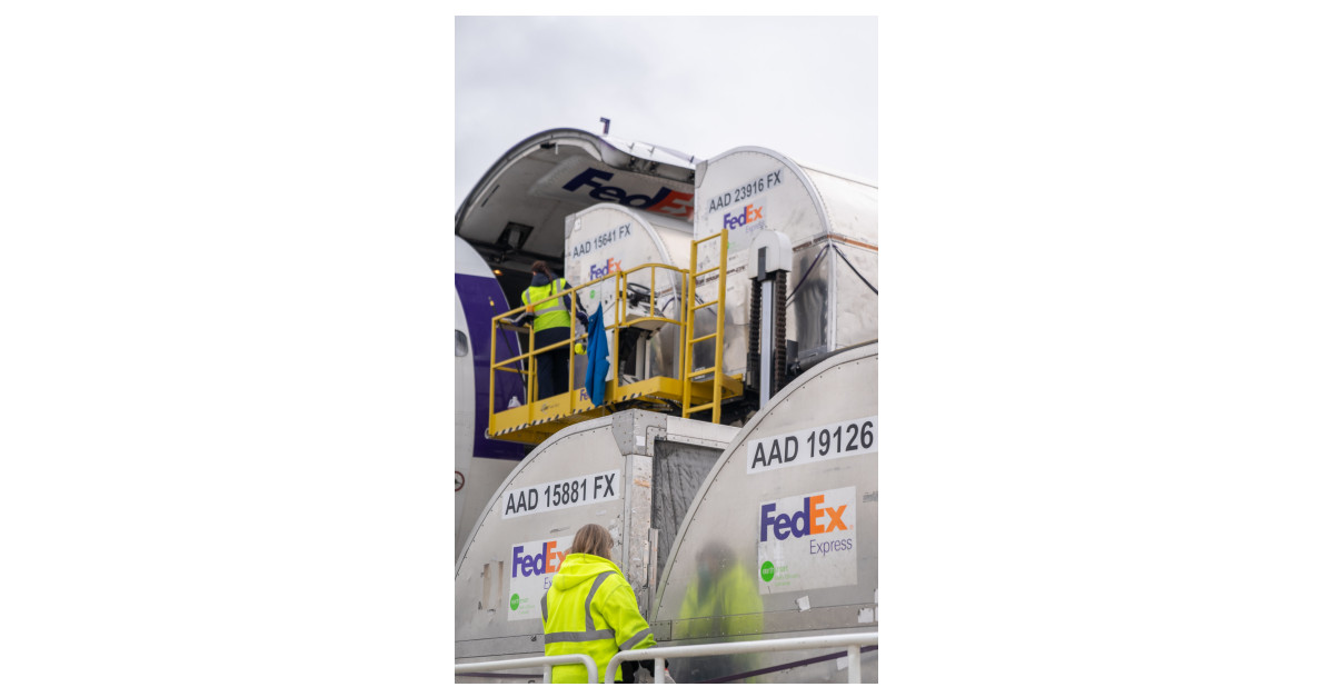 FedEx to Ship First Wave of Moderna COVID-19 Vaccines Across the United ...
