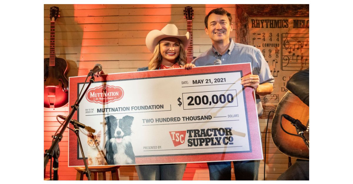Tractor Supply Makes Surprise $200,000 Donation to Miranda Lambert’s ...