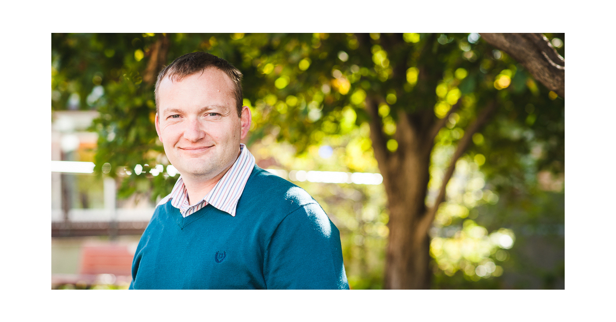 Agilent Presents Thought Leader Award to Dr. Stéphane Bayen | Business Wire