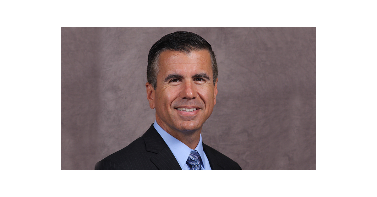 Cesar Gonzalez Named Head of Operations for Wells Fargo Commercial ...