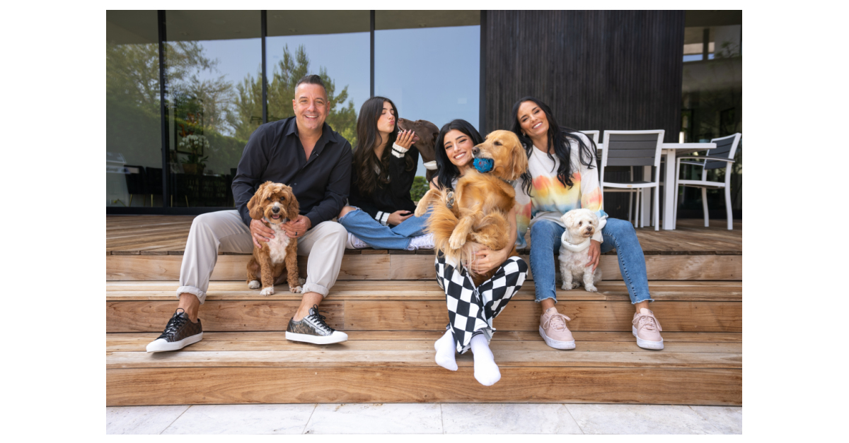 Halo with Cesar Millan Announces Partnership with D’Amelio Family ...