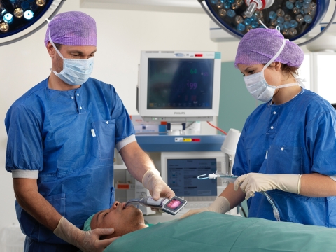 Ambu Awarded National Video Laryngoscope Contract with Vizient Inc ...