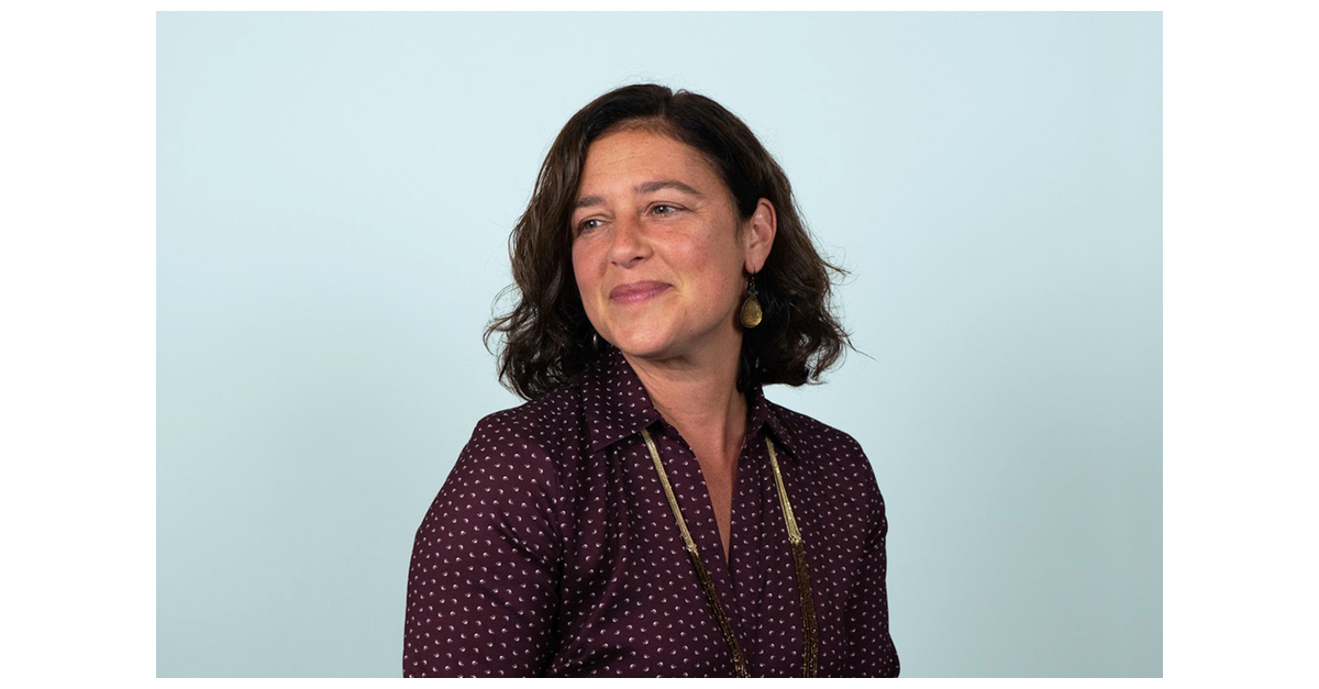 Hearsay Systems Elevates Marketing Leader Leslie Leach to Chief ...