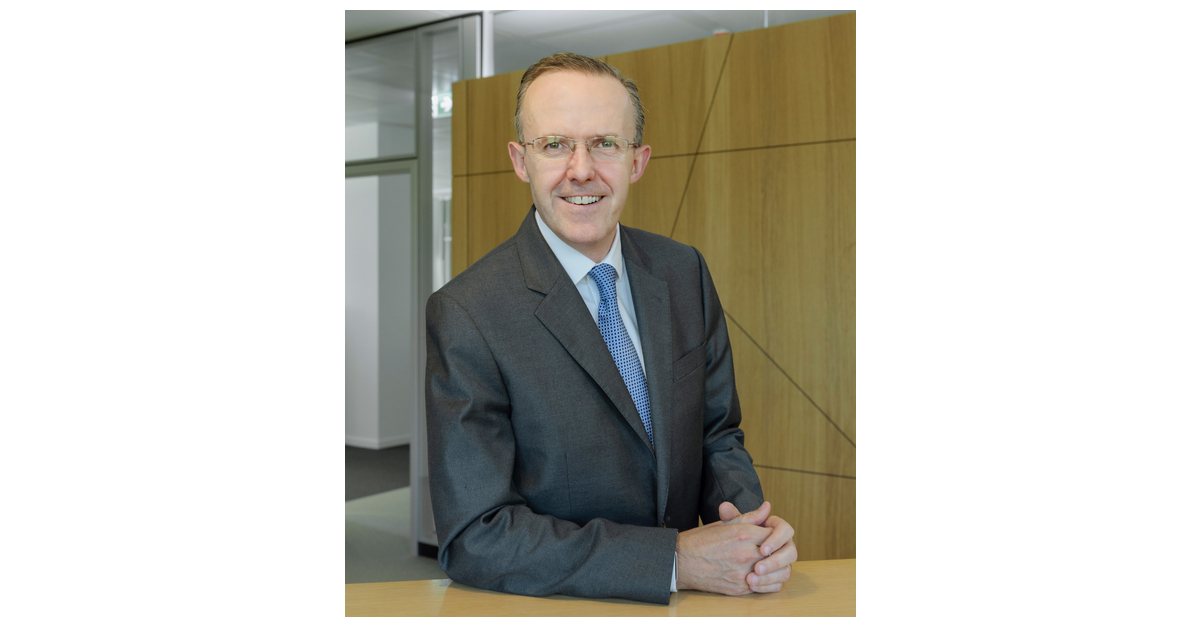 Seagen Appoints Lee Heeson as Executive Vice President, Commercial ...