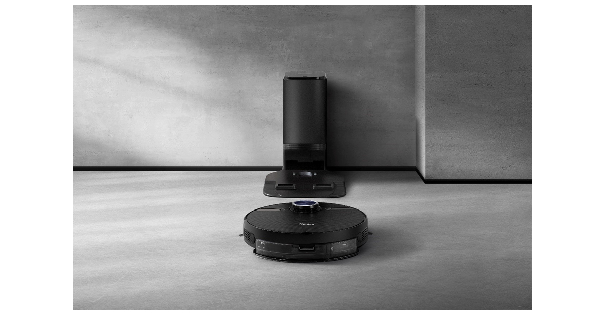 Midea Unveils Latest Smart Cleaning Technology and Futuristic Robot ...