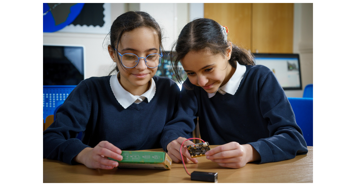 UK Digital Literacy to Receive Major Boost as 57k BBC micro:bit Coding ...