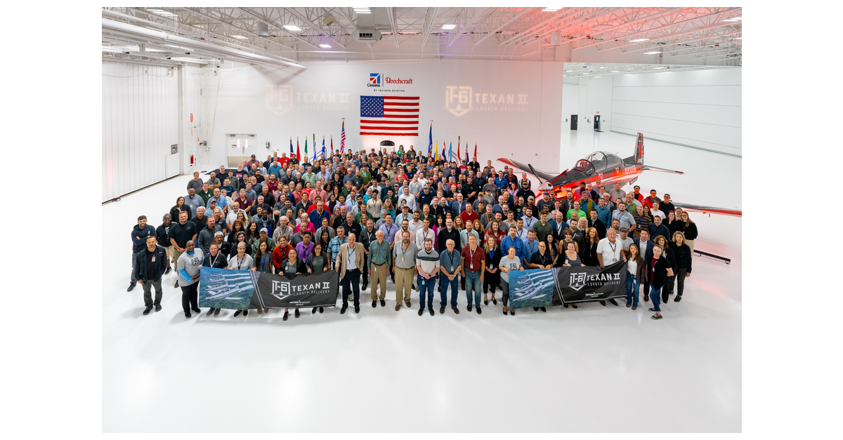 Textron Aviation Defense delivers 1,000th Beechcraft T-6 Texan II ...
