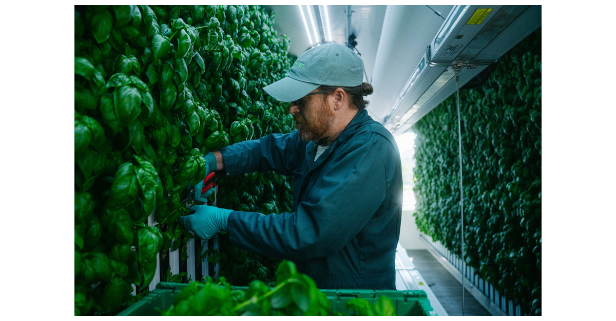 United Natural Foods and Square Roots to Co-locate Indoor Farms at ...