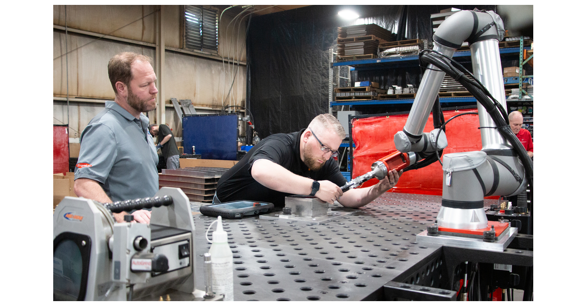 Universal Robots Predicts 2023 Automation Trends Helping Manufacturers ...