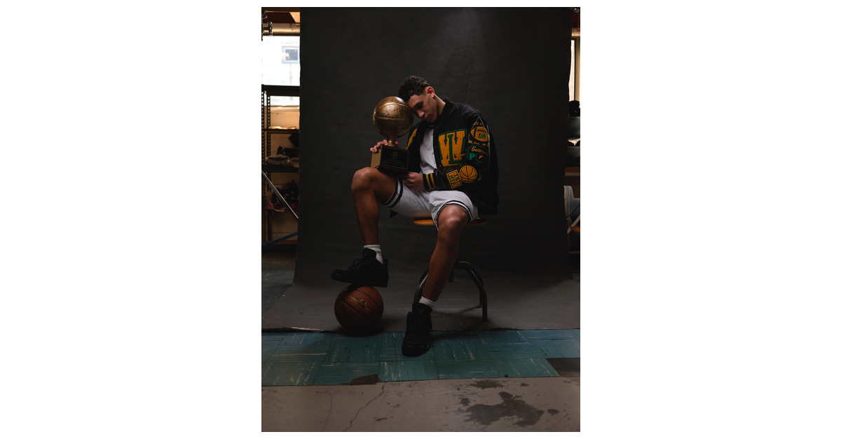 Settlemier’s Jackets Teams With Oregon Basketball Phenom Jackson ...