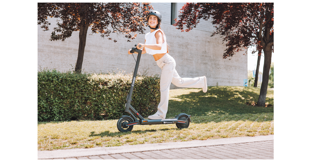 NAVEE Unveils Revolutionary S65C Electric Scooter in Benelux: on Sale ...