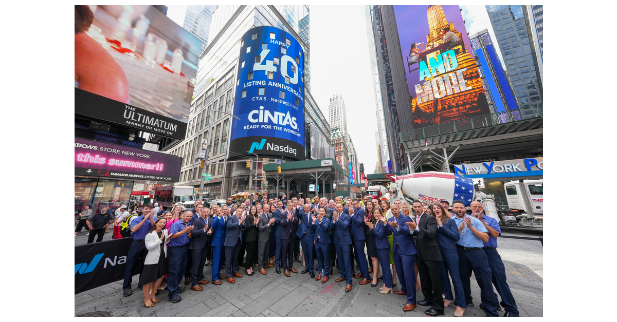 Cintas Rings Nasdaq Opening Bell to Celebrate 40 Years Listed on the ...