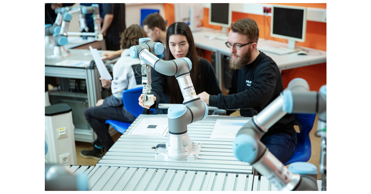 Universal Robots Academy Has Empowered Over 200,000 People to Use ...