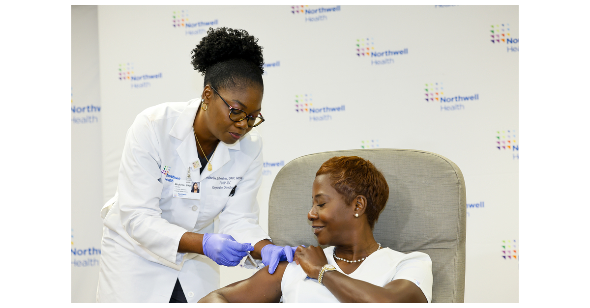 Northwell Nurse Sandra Lindsay is First for Pfizer COVID Vaccine ...