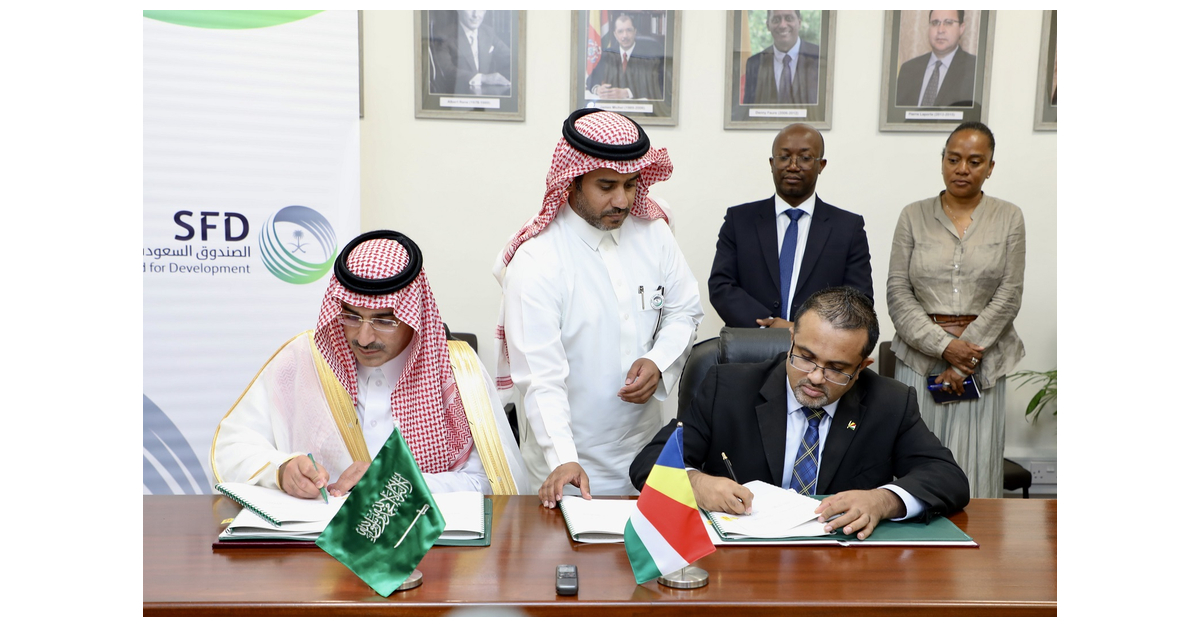 Le Fonds saoudien pour le développement signe deux accords de prêt de ...