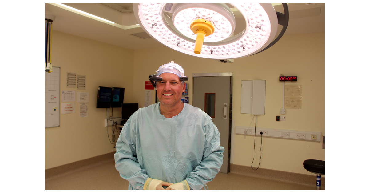 RealWear Offers Students Bird’s-Eye View of Orthopaedic Surgical ...