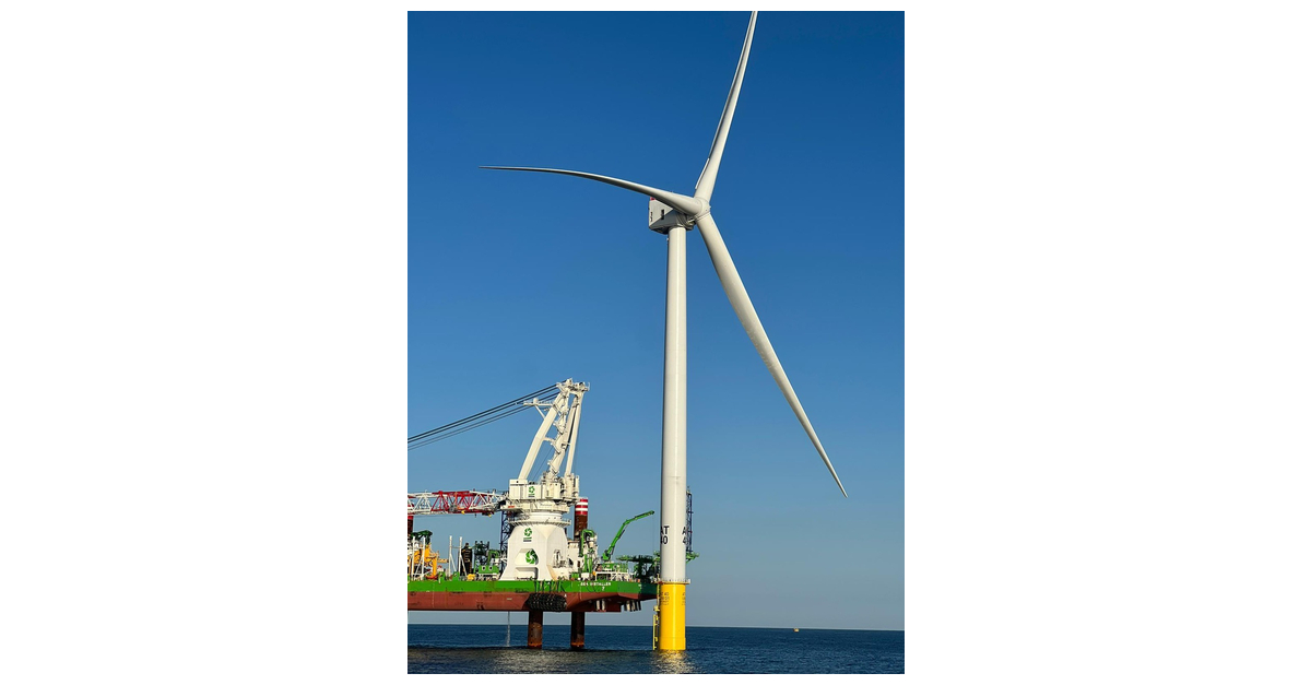 Avangrid, CIP Announce Successful Installation of the First Turbine for ...