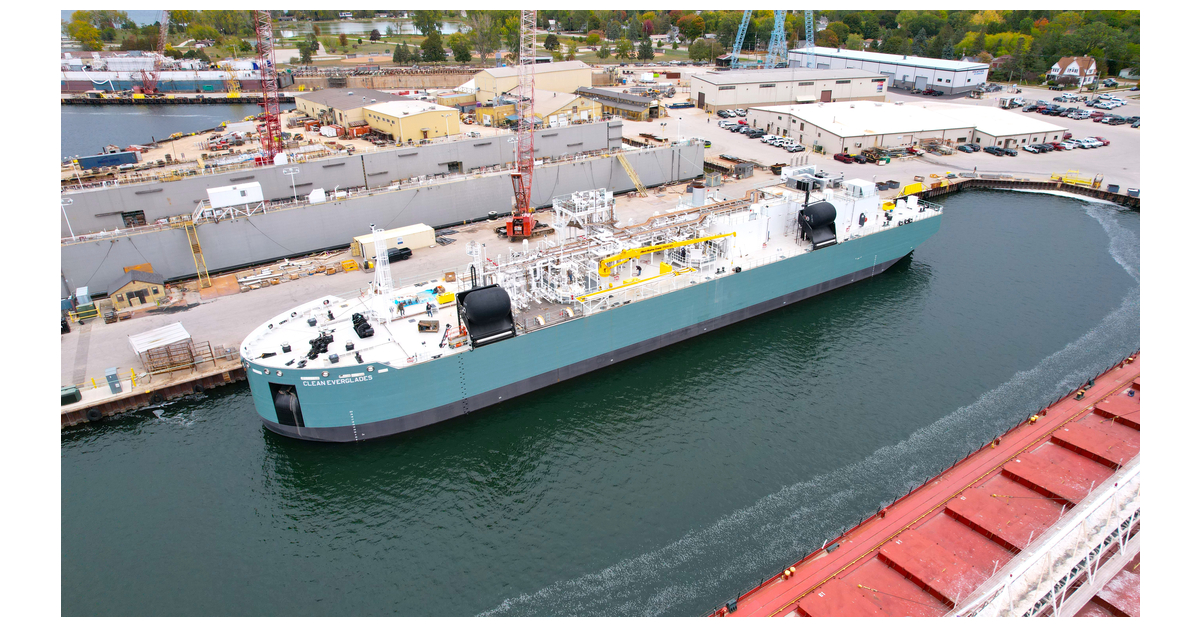 Seaside LNG Takes Delivery of New Barge Clean Everglades | Business Wire