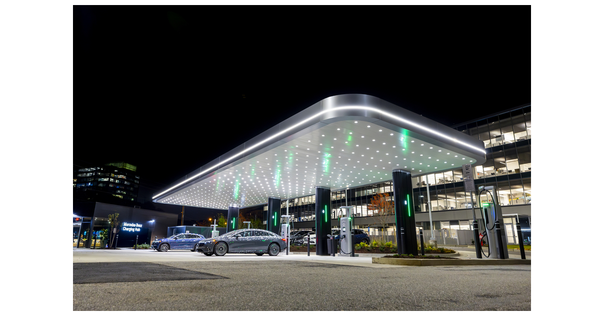 Mercedes-Benz launches first EV charging hub in North America; Network ...
