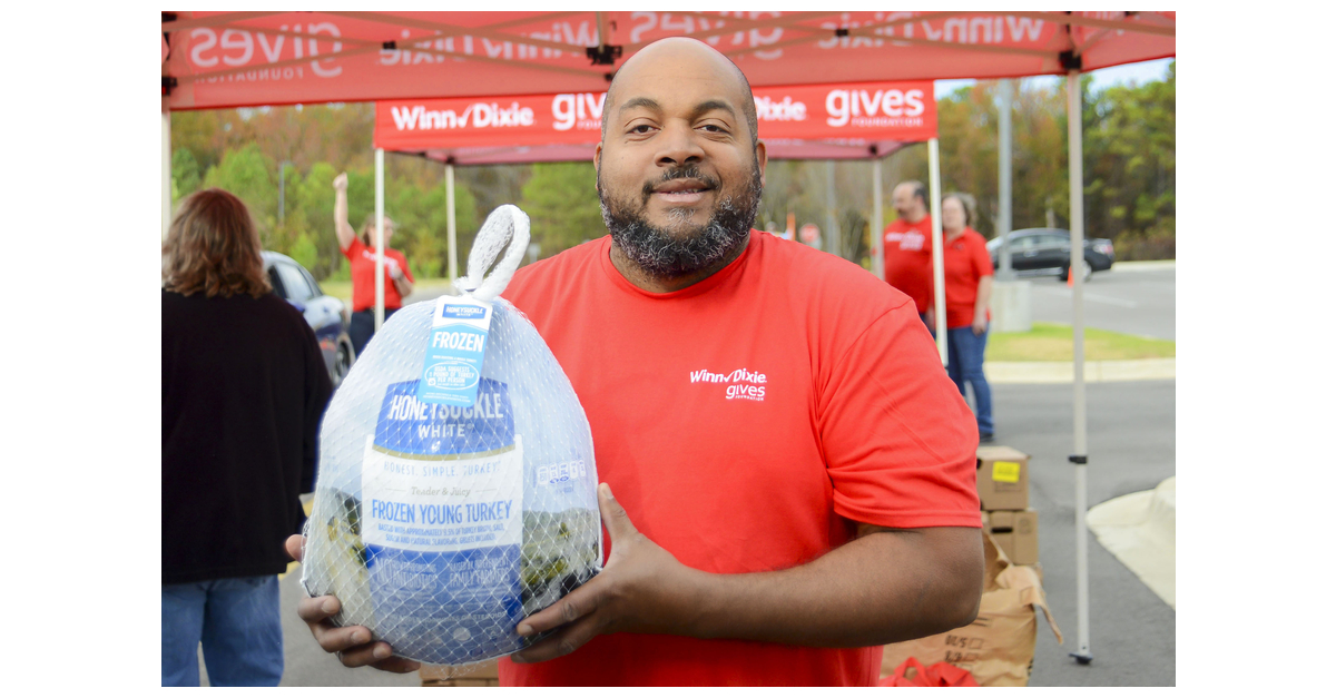 Southeastern Grocers harvests hope this Thanksgiving by donating more ...