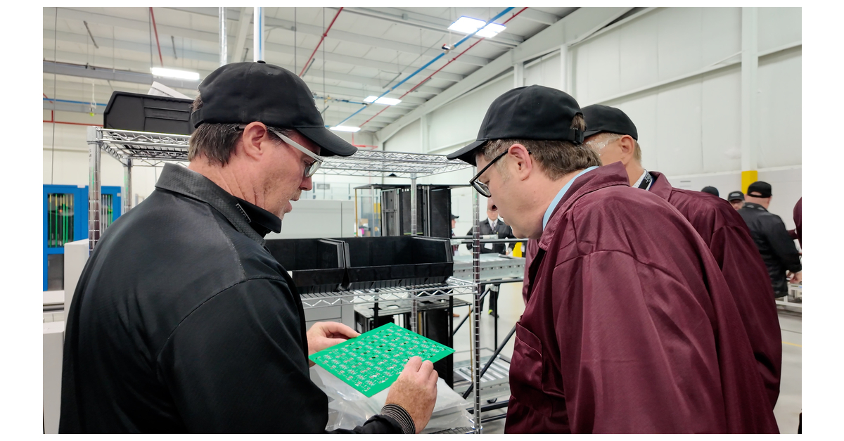 Vecima’s First U.S.-Made Fiber Products Roll Off Production Line at ...