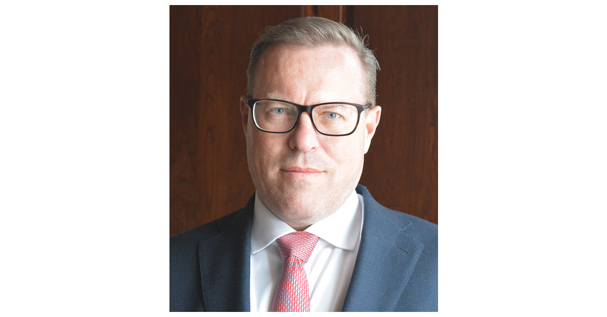 Peter Hirs zastąpi Howarda Smitha na stanowisku dyrektora finansowego ...