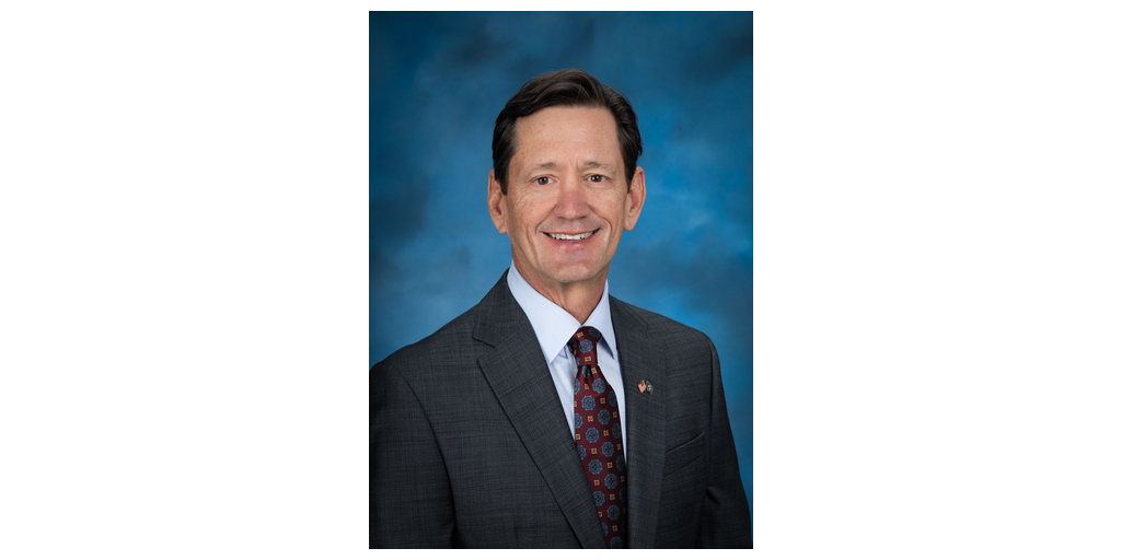 Cotality Appoints Former USAA CEO Wayne Peacock to Board